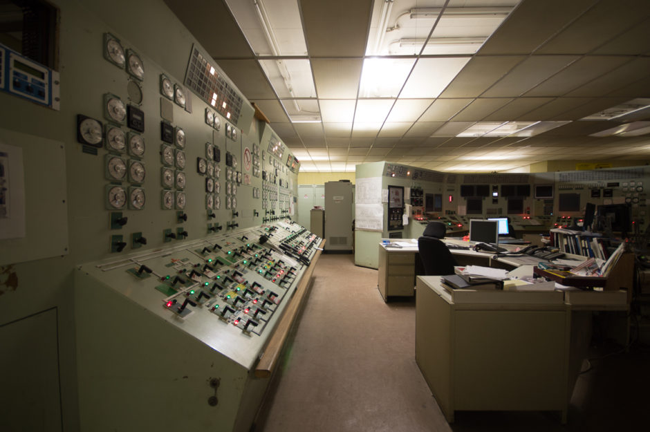 Exploring the Nanticoke Coal Power Plant | Nanticoke Generating Station ...