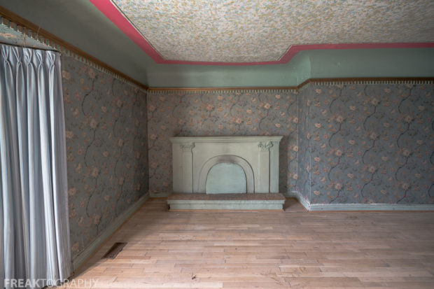 Toronto's Weirdest House | Toronto Castle House | Unique Homes ...