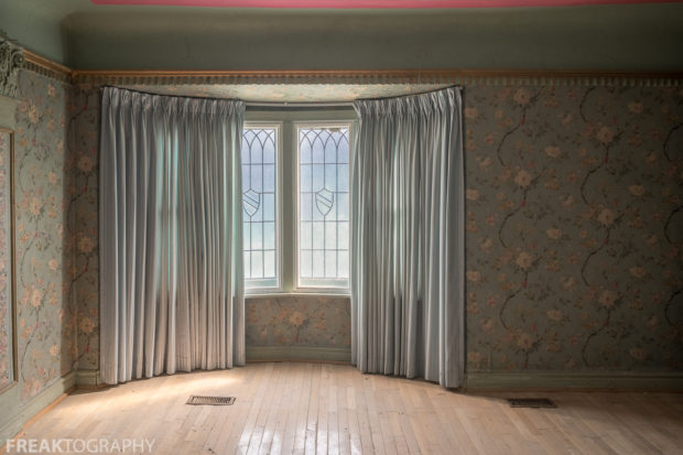 Toronto's Weirdest House | Toronto Castle House | Unique Homes ...