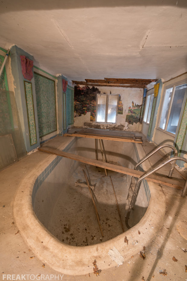 Toronto's Weirdest House | Toronto Castle House | Unique Homes ...