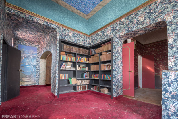 Toronto's Weirdest House | Toronto Castle House | Unique Homes ...