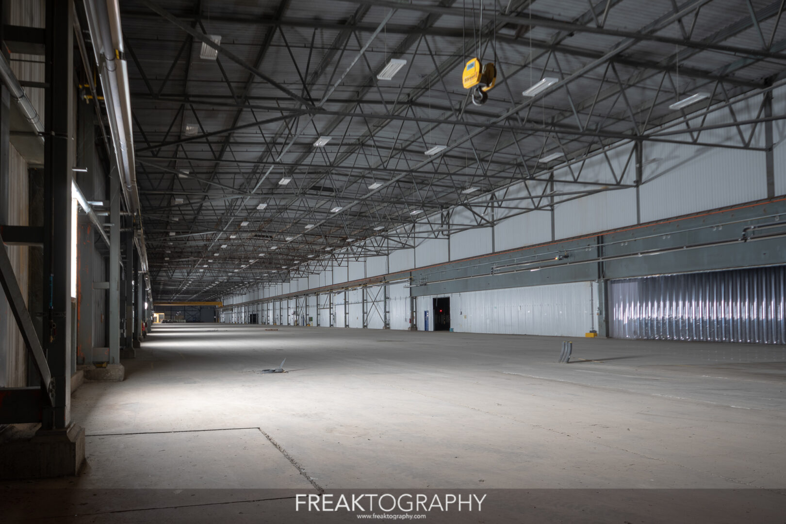 Freaktography Explores an Abandoned Factory