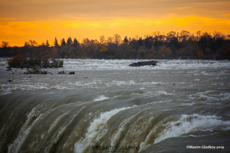 Niagara Falls Old Scow History | Niagara Falls Scow Before and After