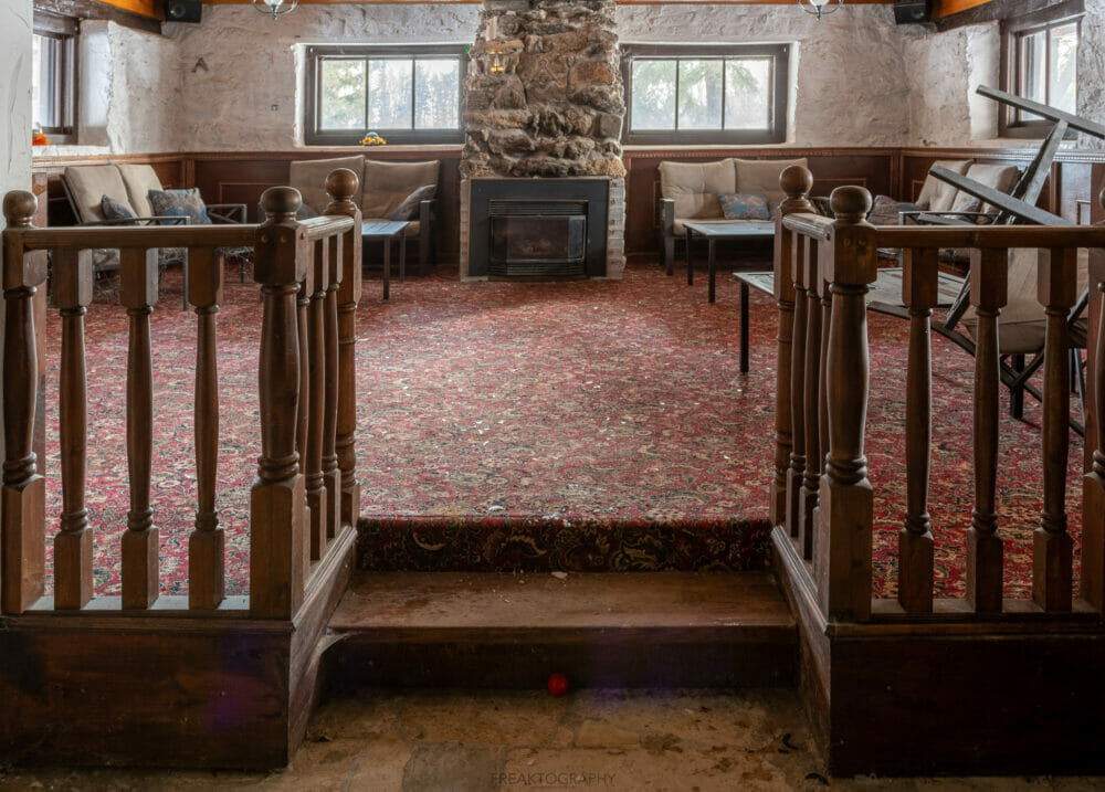 ABANDONED Golf Course Country Club Irish Pub