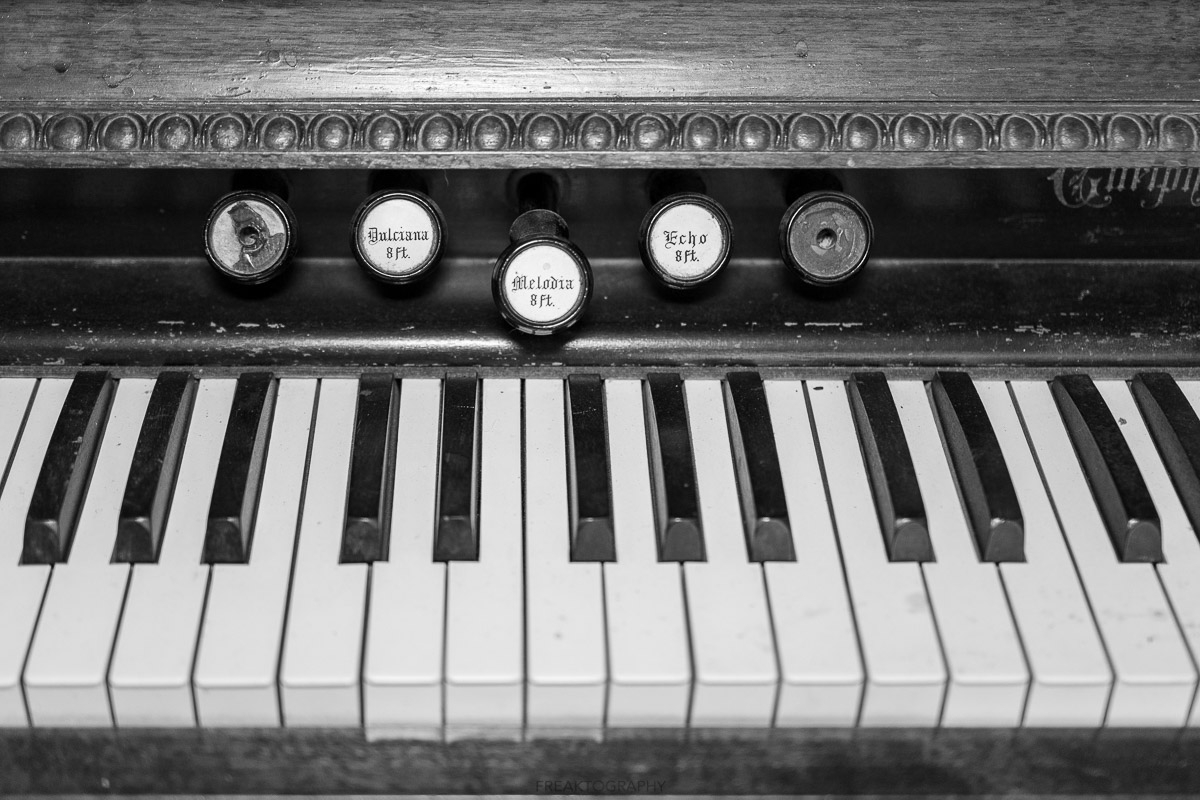 Vintage Retro Toys Time Capsule House | FREAKTOGRAPHY