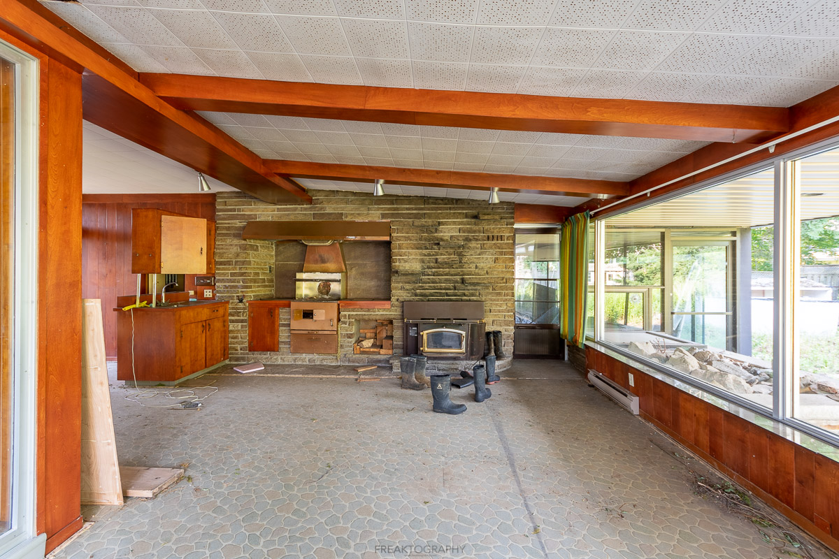 Abandoned 1970s Funky Retro Mansion