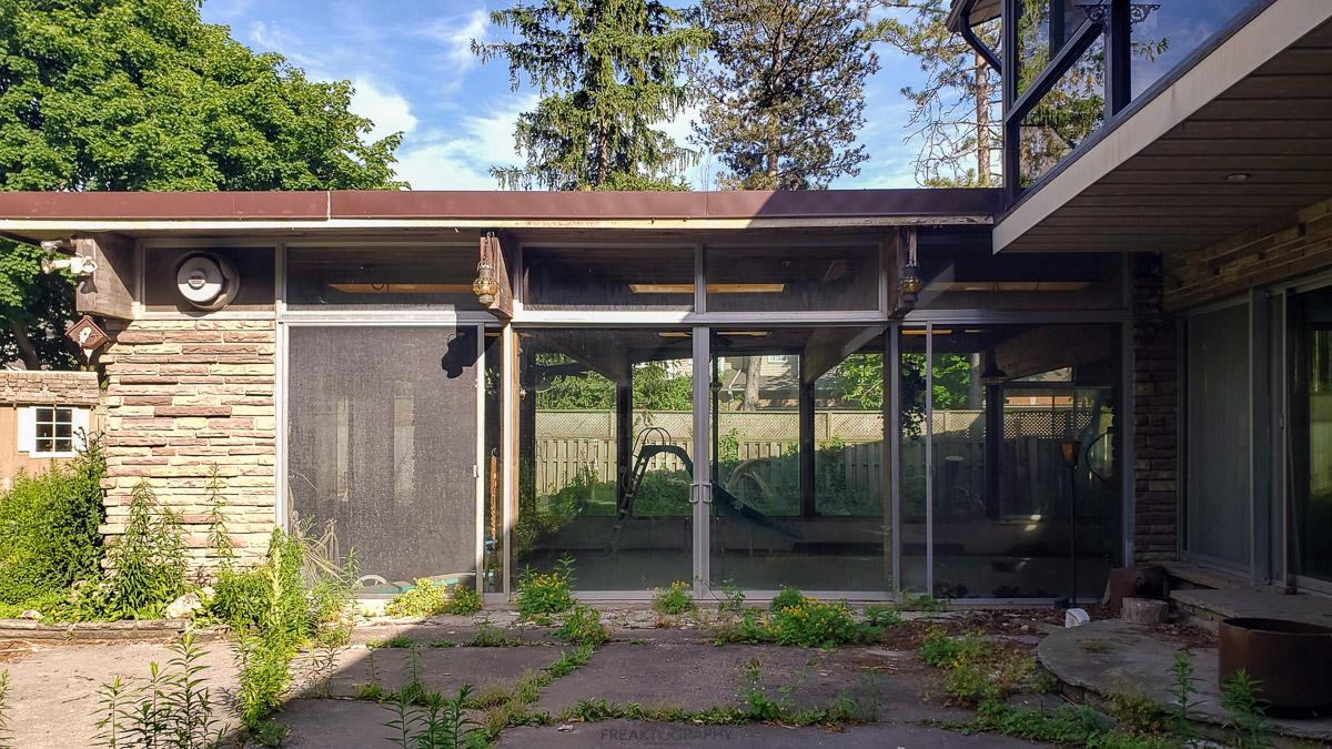 Abandoned 1970s Funky Retro Mansion