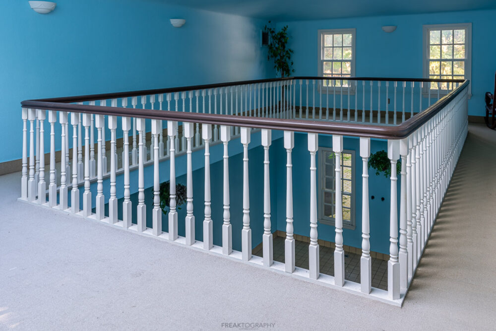 Two Million Dollar Squatters Abandoned Mansion | FREAKTOGRAPHY