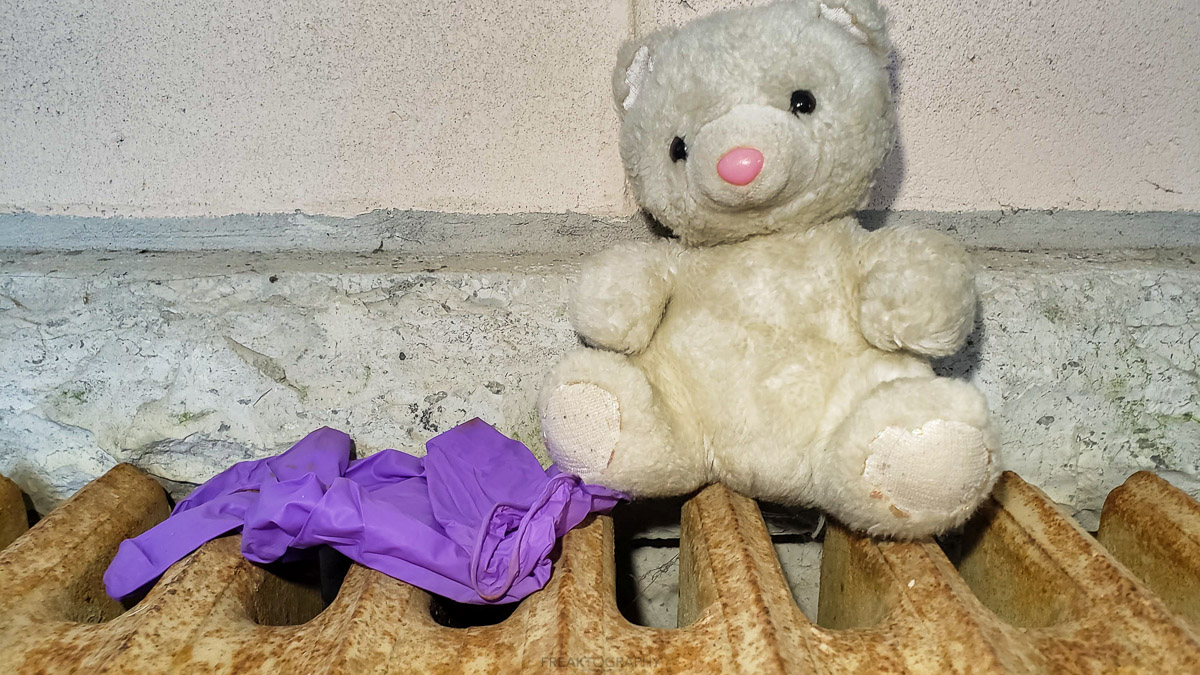 Law and Order Stuffy Bears Unit: Tiny Goes to Jail | FREAKTOGRAPHY