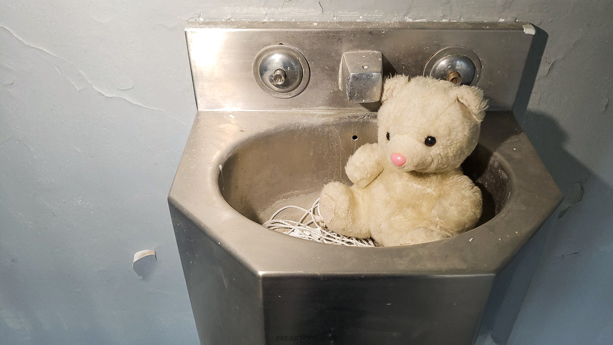 Law and Order Stuffy Bears Unit: Tiny Goes to Jail | FREAKTOGRAPHY