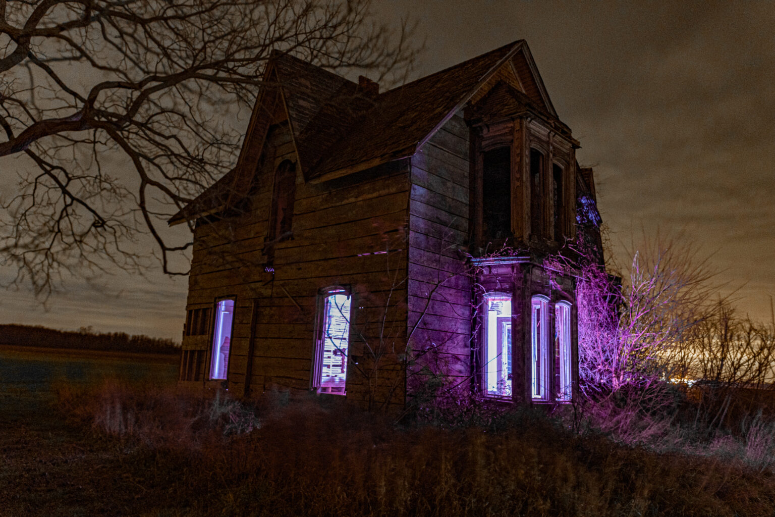 Canadas Most Photographed Abandoned House | The Guyitt House