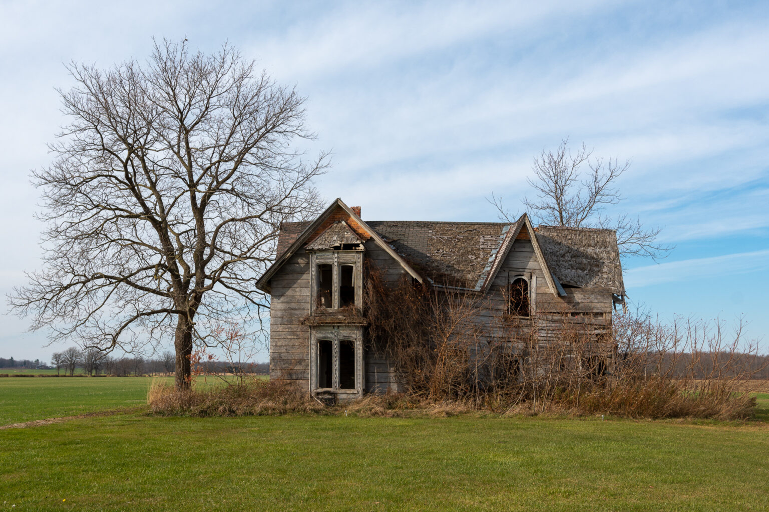 Canadas Most Photographed Abandoned House | The Guyitt House