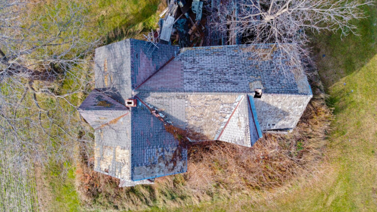 Canadas Most Photographed Abandoned House | The Guyitt House