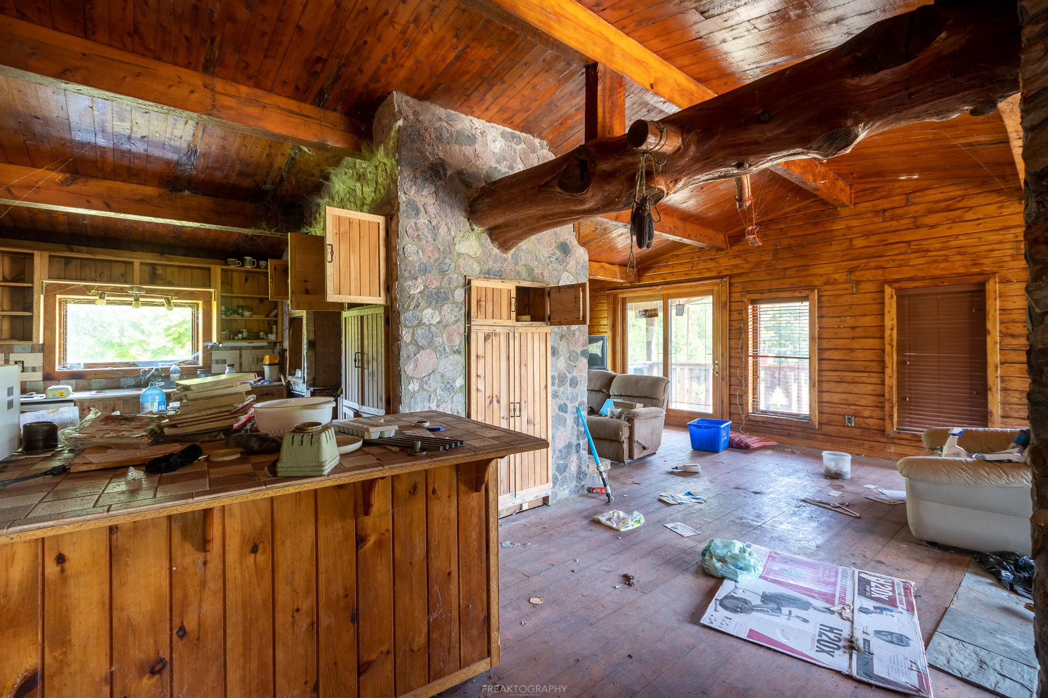 Strange Abandoned Ranch House | FREAKTOGRAPHY